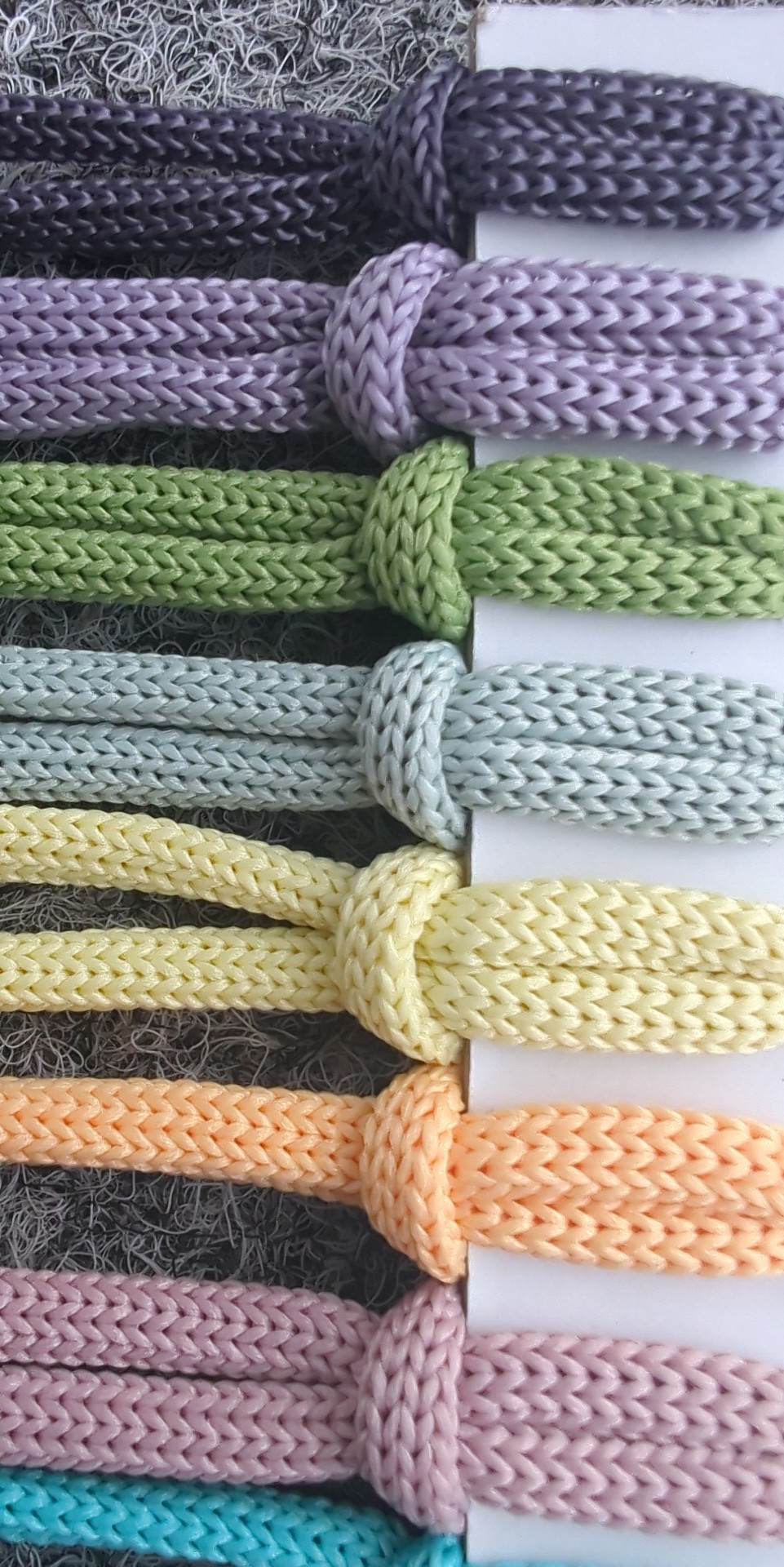 Hekletråd Hul\Flat 3 og 4 mm (matt.blank,glitter) – Deiladesign
